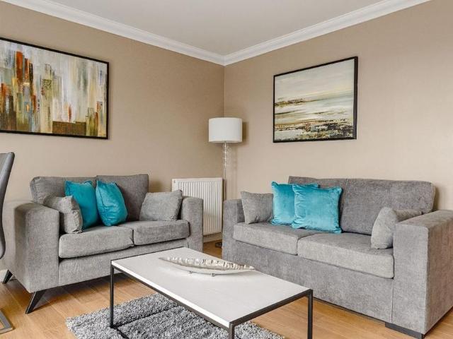 3 bedroom apartment to rent