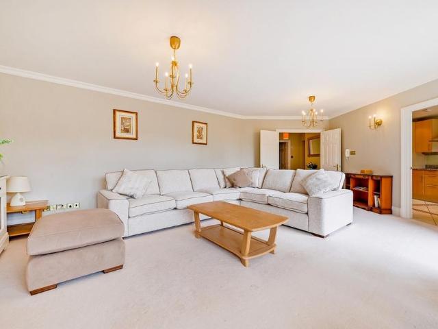 3 bedroom apartment to rent