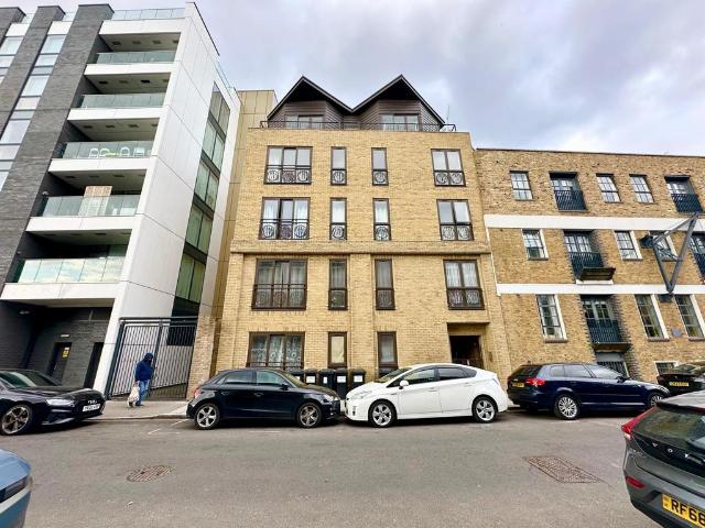 3 bedroom apartment to rent