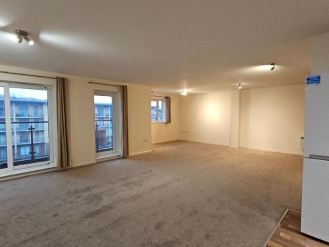 3 bedroom apartment to rent