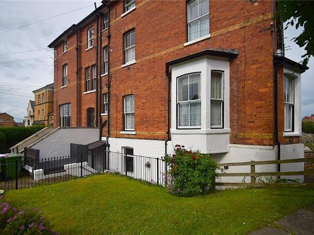 3 bedroom apartment to rent