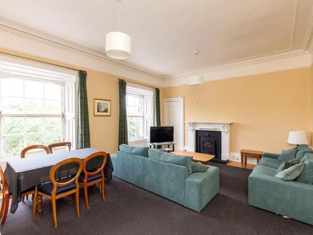 3 bedroom apartment to rent