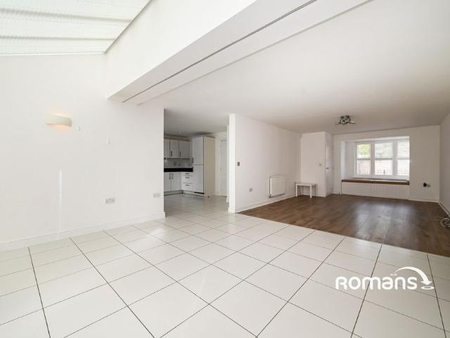 3 bedroom apartment to rent