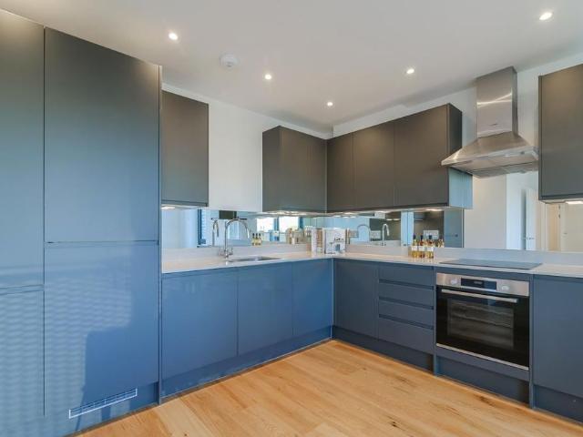 3 bedroom apartment to rent