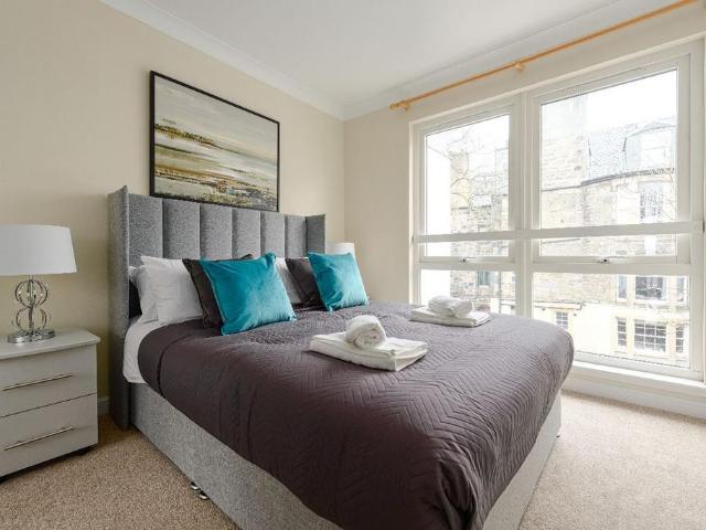 3 bedroom apartment to rent