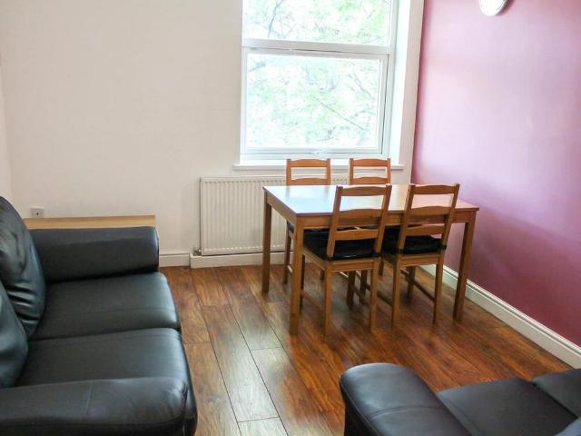 3 bedroom apartment to rent