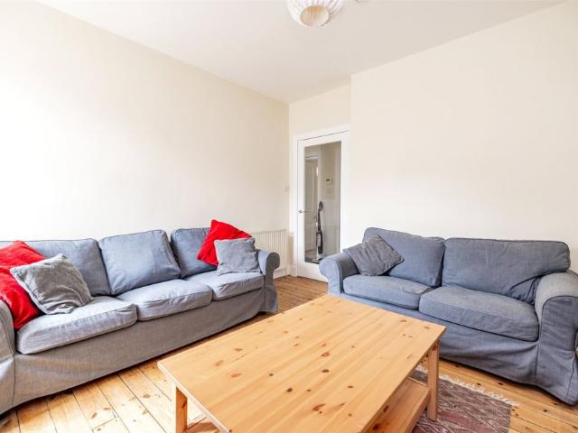 3 bedroom apartment to rent
