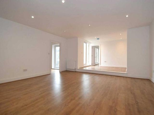 3 bedroom apartment to rent