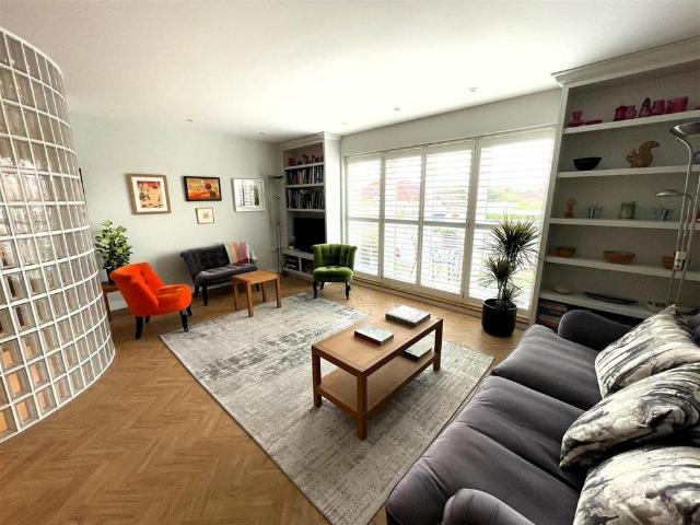 3 bedroom apartment to rent