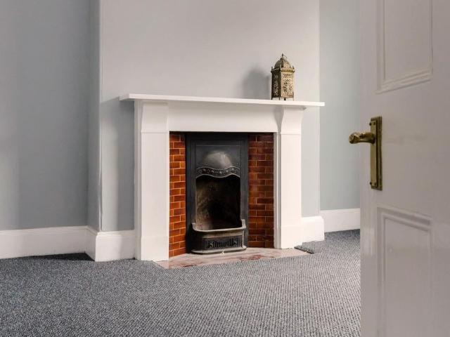 3 bedroom apartment to rent