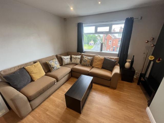 3 bedroom apartment to rent