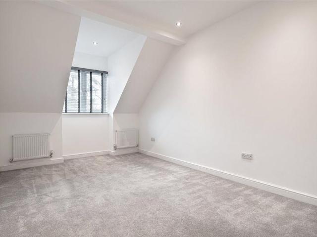 3 bedroom apartment to rent