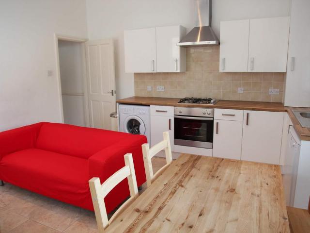 3 bedroom apartment to rent