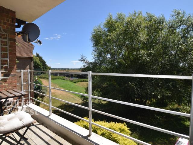 3 bedroom apartment to rent