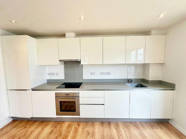 3 bedroom apartment to rent
