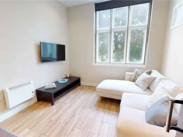 3 bedroom apartment to rent