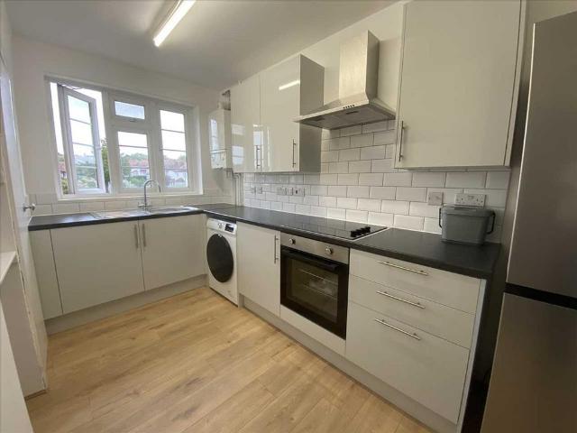 3 bedroom apartment to rent