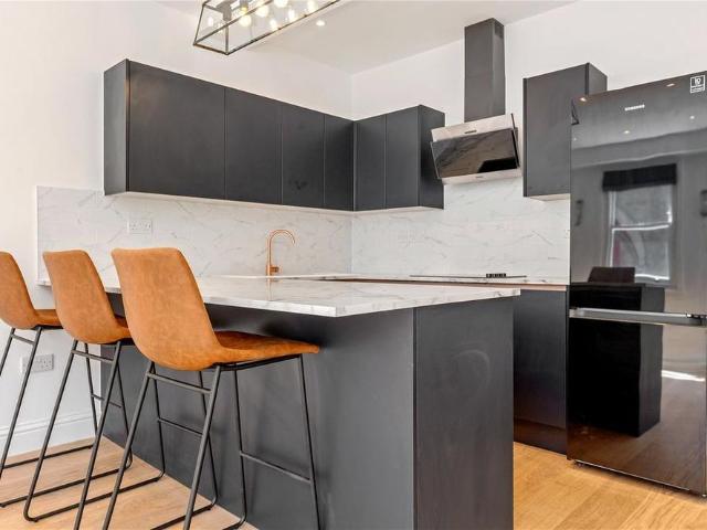 3 bedroom apartment to rent