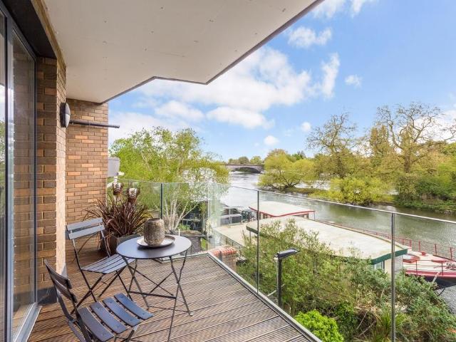 3 bedroom apartment to rent