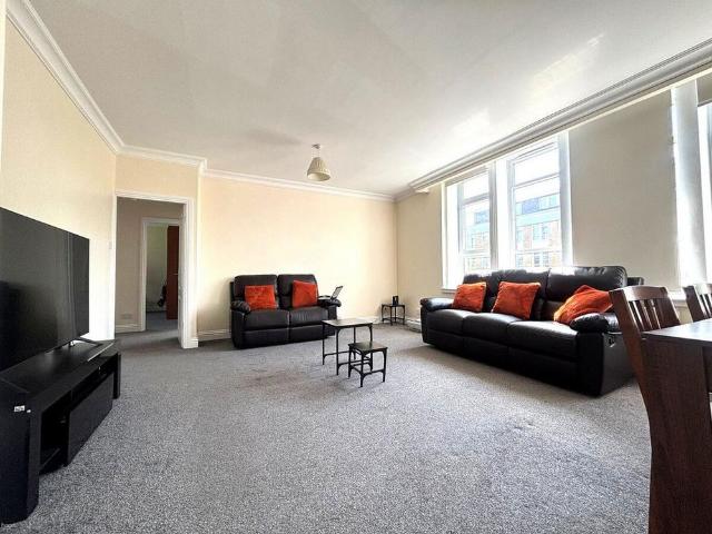 3 bedroom apartment to rent