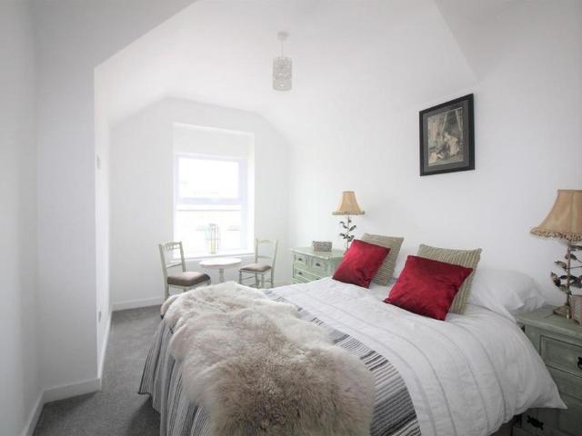 3 bedroom apartment to rent