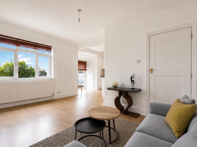 3 bedroom apartment to rent