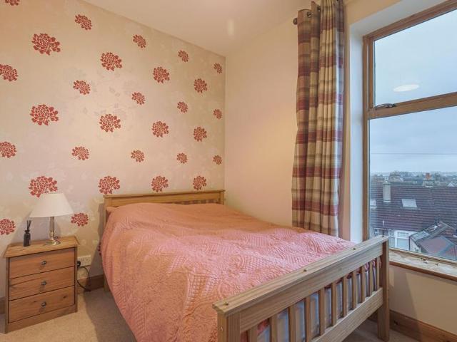 3 bedroom apartment to rent