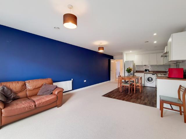 3 bedroom apartment to rent