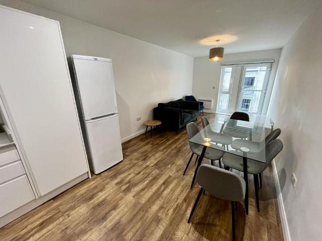 3 bedroom apartment to rent