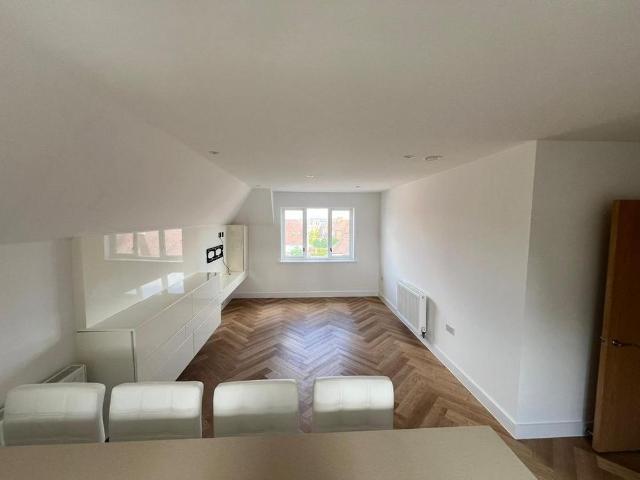 3 bedroom apartment to rent