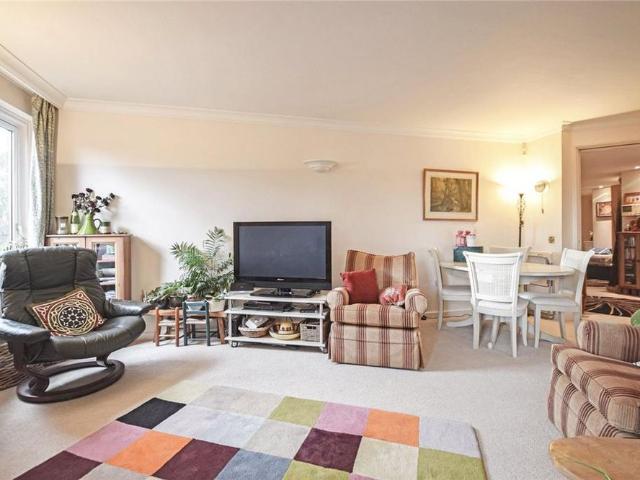 3 bedroom apartment to rent