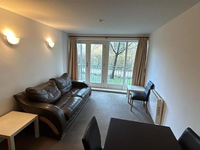 3 bedroom apartment to rent
