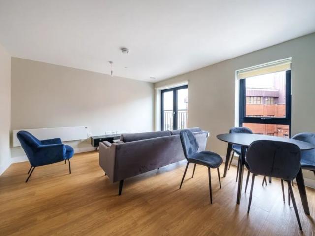 3 bedroom apartment to rent