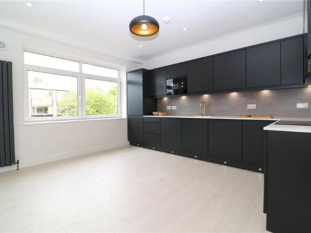 3 bedroom apartment to rent