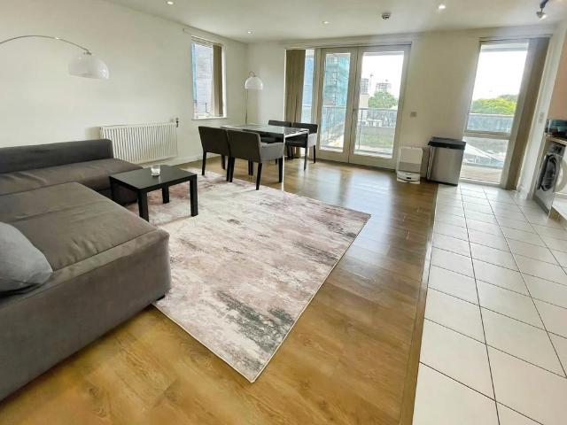 3 bedroom apartment to rent
