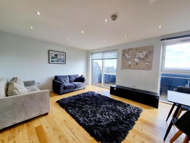3 bedroom apartment to rent