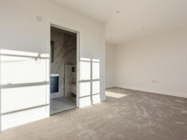 3 bedroom apartment to rent