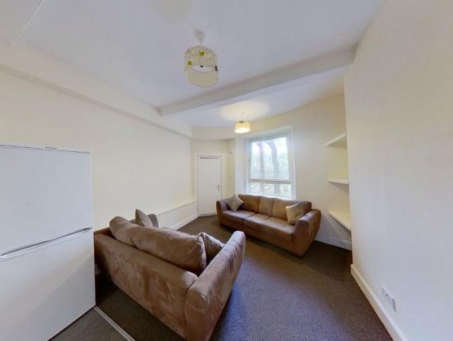 3 bedroom apartment to rent