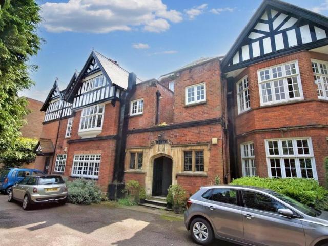 3 bedroom apartment to rent