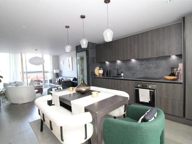 3 bedroom apartment to rent