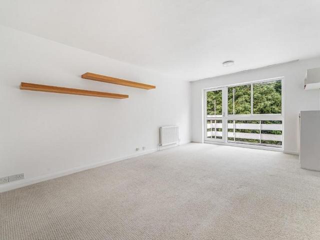 3 bedroom apartment to rent