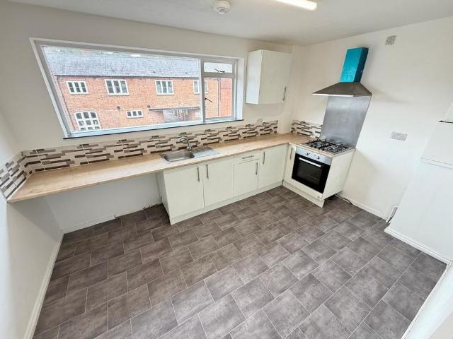 3 bedroom apartment to rent
