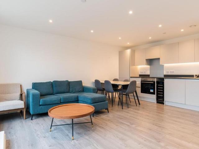 3 bedroom apartment to rent