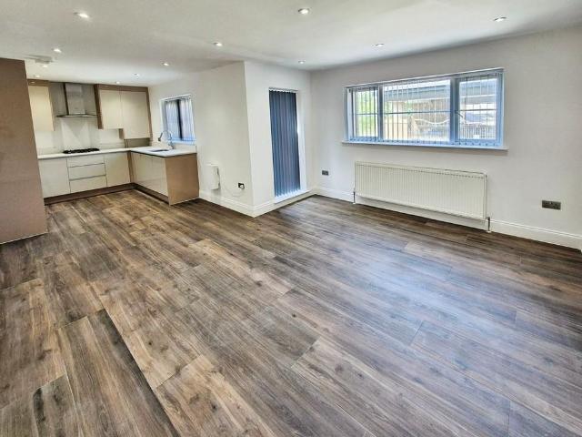 3 bedroom apartment to rent