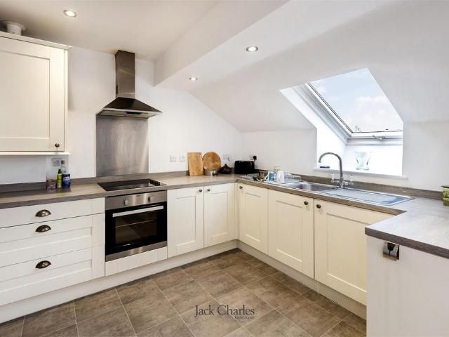 3 bedroom apartment to rent