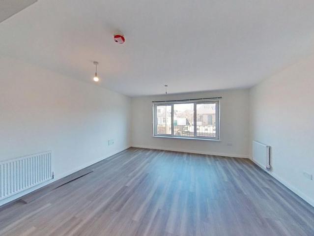 3 bedroom apartment to rent