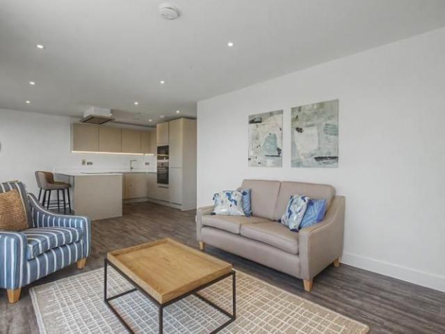 3 bedroom apartment to rent