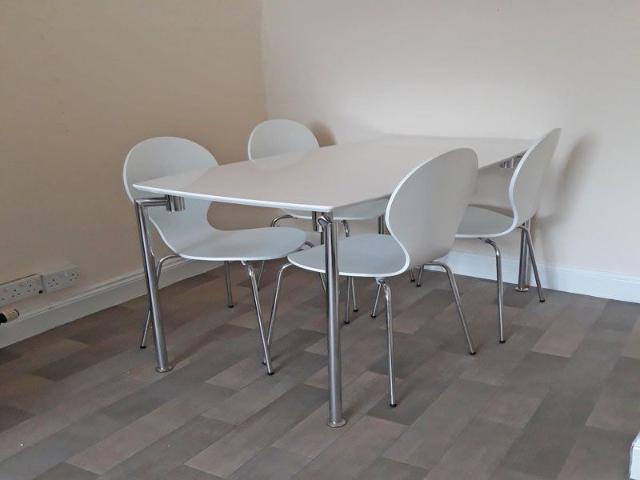 3 bedroom apartment to rent