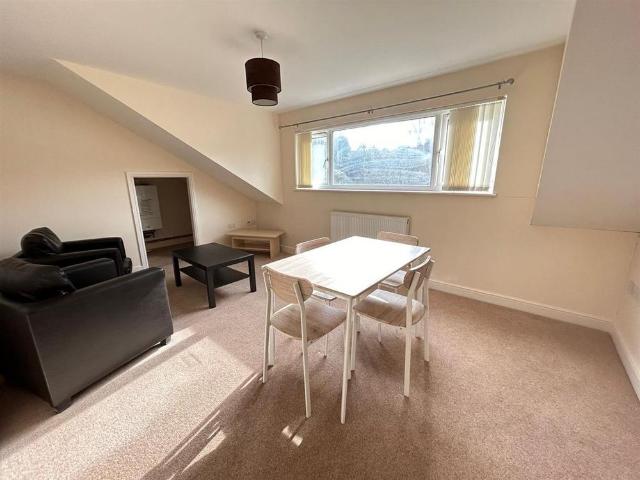 3 bedroom apartment to rent