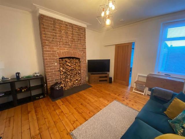 3 bedroom apartment to rent